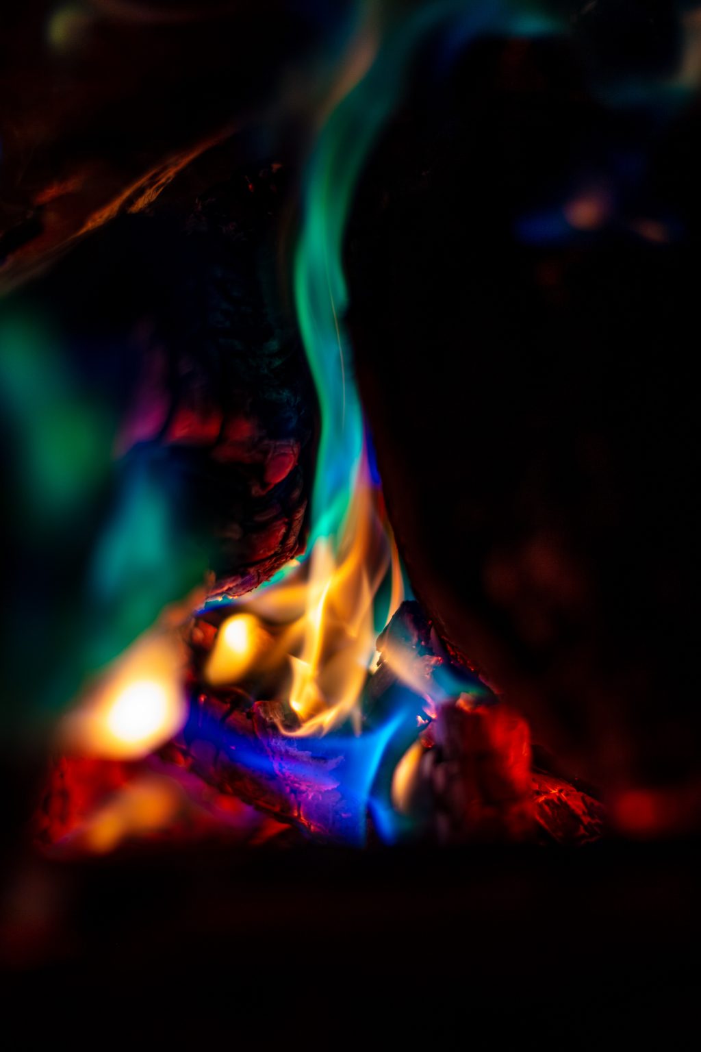 ¿De qué color es el fuego y a qué se debe? - Hago mi Tarea
